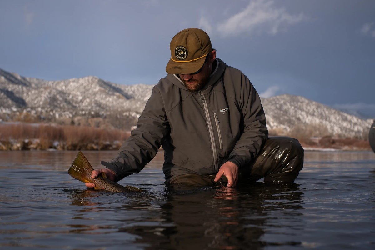 Behind The Brand with Nautilus Reels & Streamside Fly Tying with Golde ...